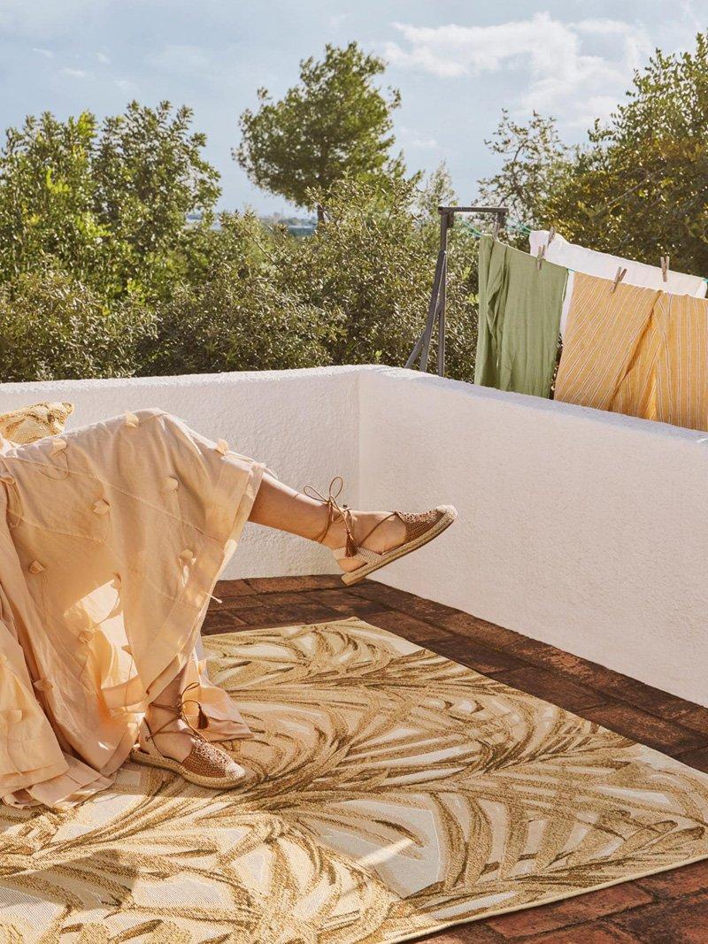 Balcony rug ideas: Bring your balcony to life - Rugvista