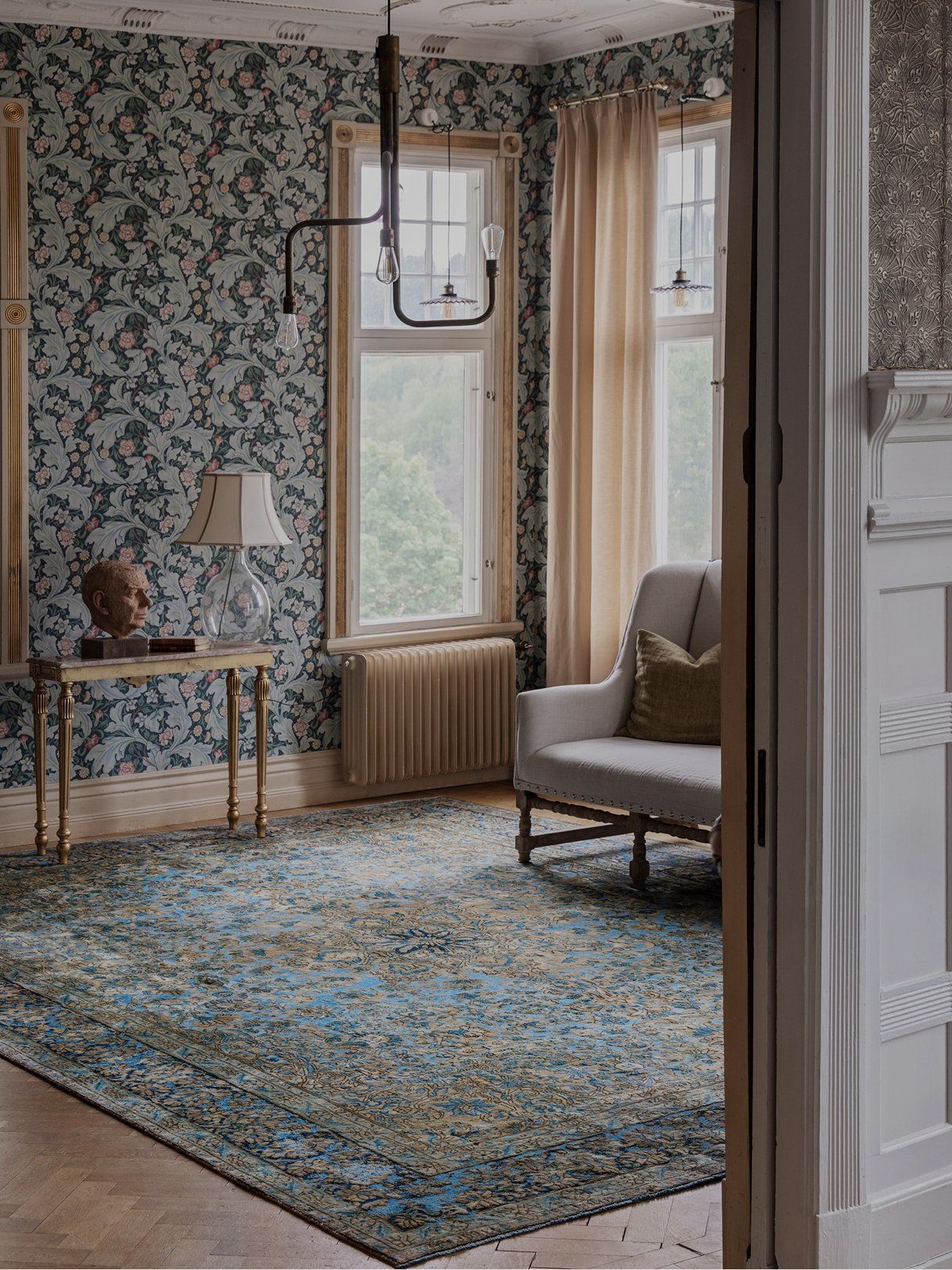 Discover classic rugs and runners for sale - Rugvista