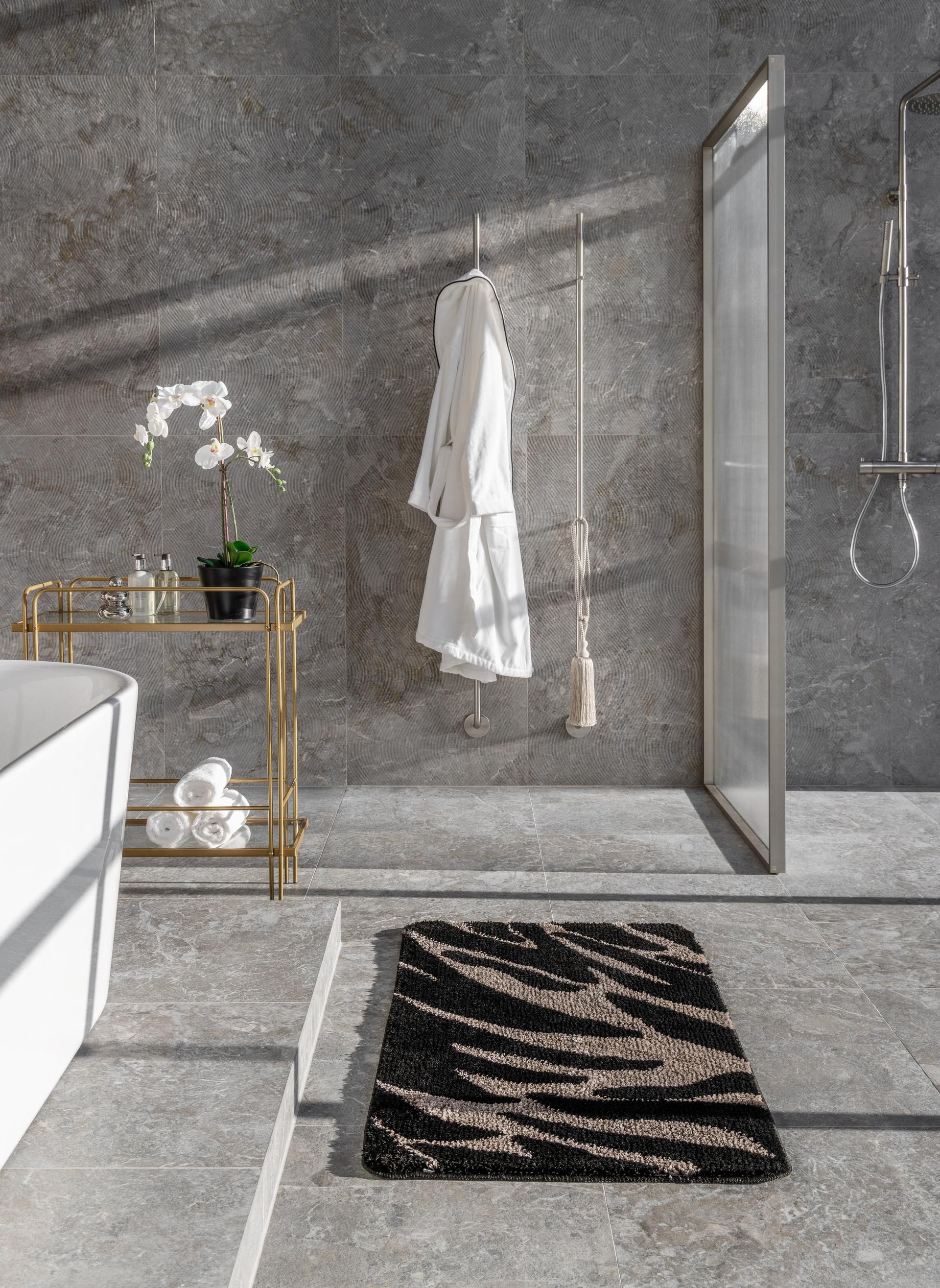 Taupe bath mat store
